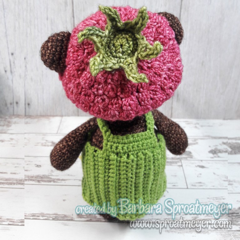 Raspberry, Blackberry and Pineapple Bears – Sproatmeyer